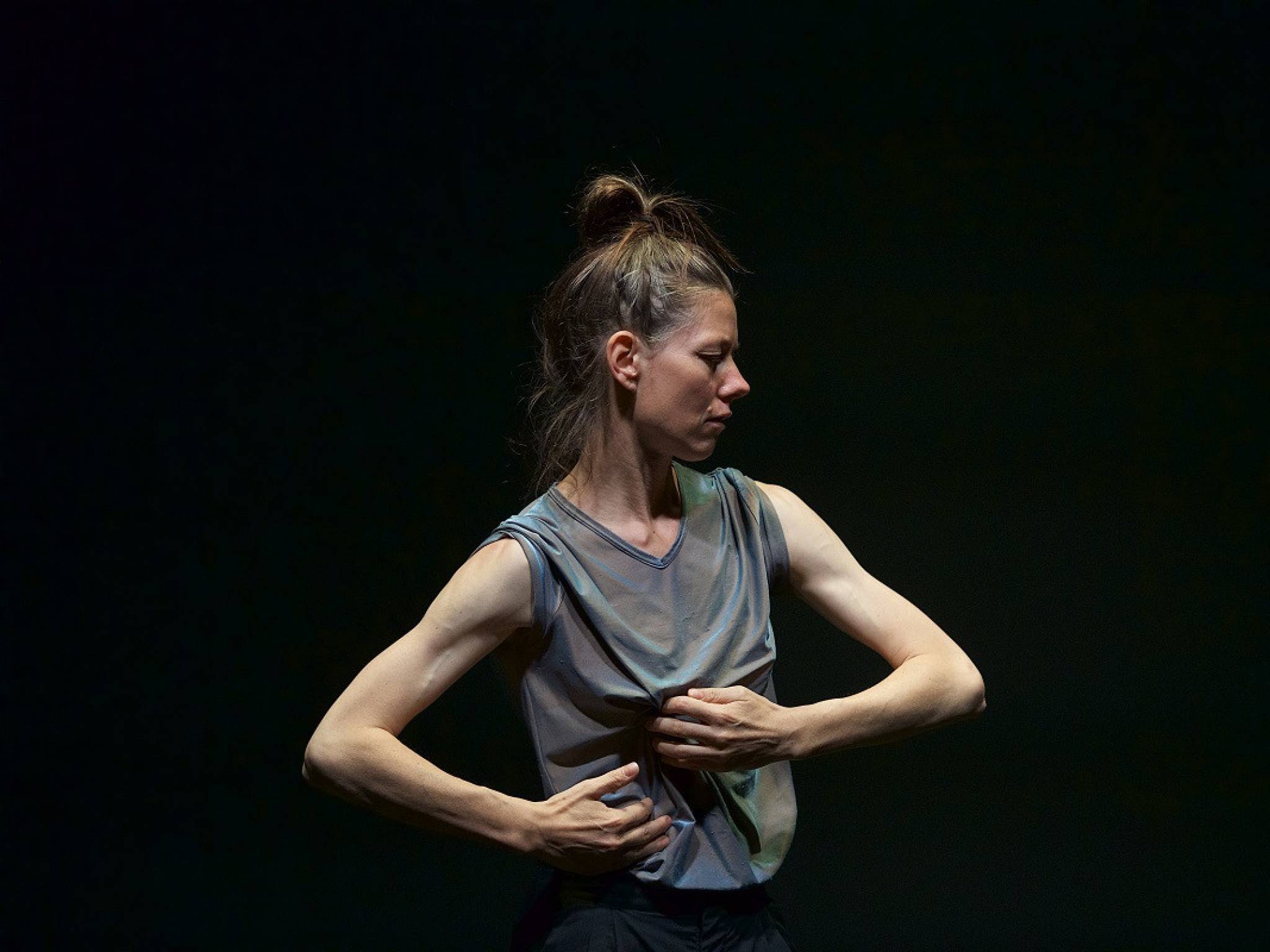 Isabelle Schad: FUR + ROTATIONS + TURNING SOLO 2 – Sophiensæle ...